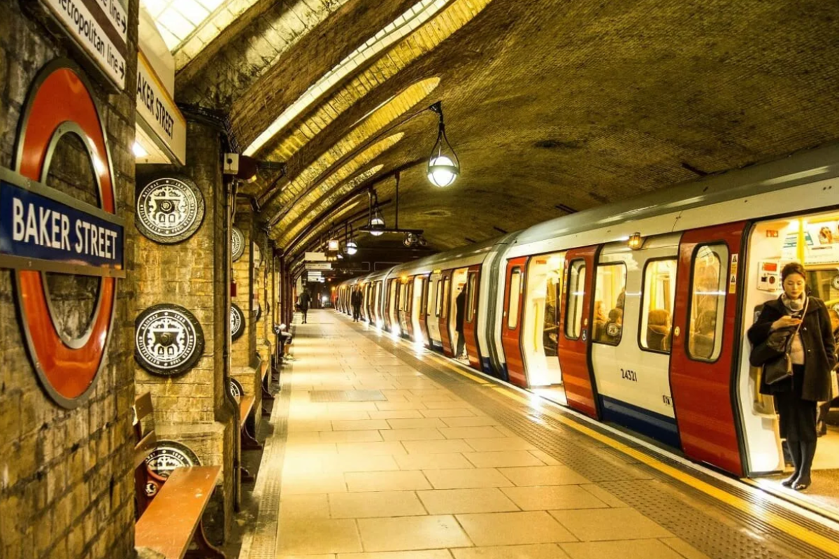 8 Essential Tips for Staying Safe on the London Underground Tube